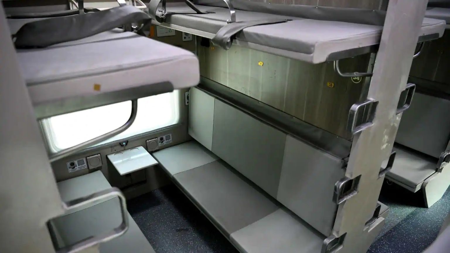 Indian Railway News Ac 3 Economy Class Will End In Trains Indian Railways Is Going To Take A